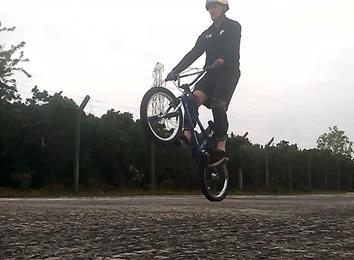 Back Hop World Records