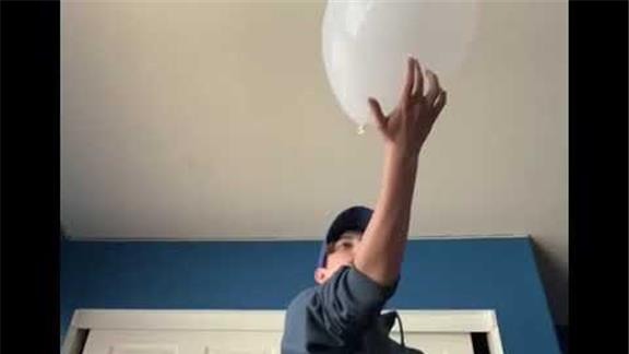 Fastest Time To Touch A Balloon With 10 Fingers Individually | World ...