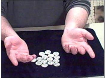 Longest Time To Balance 15 American Quarters On Index Finger | World ...