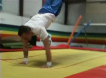 Most Double-Legged Donkey Kicks To Full Extension On A Trampoline In 30 ...
