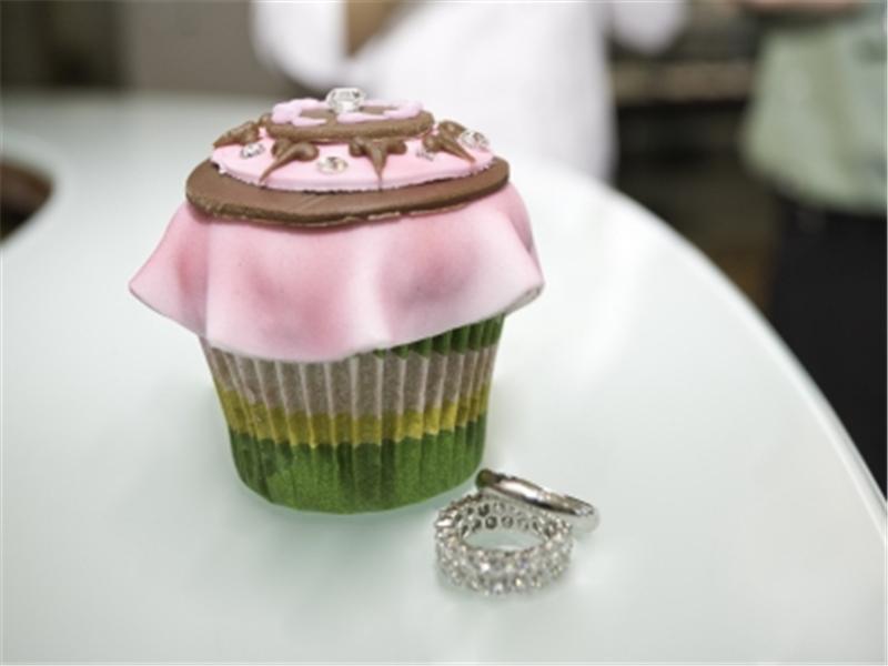 Most Expensive Cupcake | World Record | Jonathan Mervis