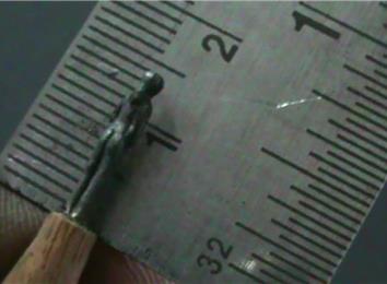 Smallest Man And Woman Sculpture Carved From Pencil Lead | World Record ...