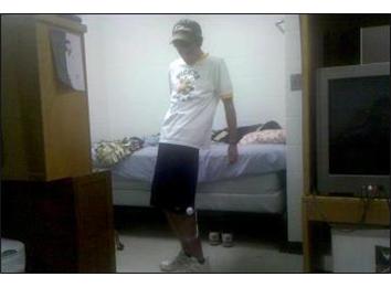 Most Consecutive "Behind The Back" Golf Ball Bounces | World Record ...