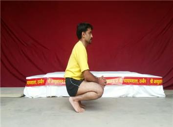 Longest Time Holding A Sitting Pose On Toes | World Record | Dr.Ashish ...