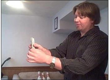 Longest Time Balancing A Banknote On Nose | World Record | Brian Pankey