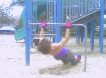 Most Plyometric Inverted Rows | World Record | Alicia Weber
