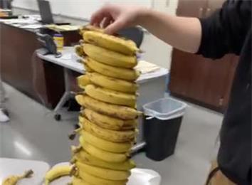 Tallest Banana Tower | World Record | Jack Hermsen