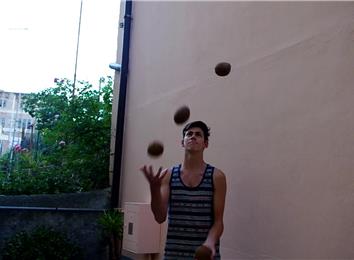 Longest Time Juggling Four Coconuts | World Record | Andrea Borini
