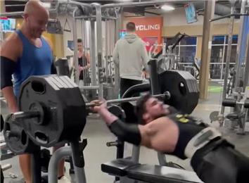 Heaviest Raw Bench Press (Athlete Under 225 Lbs.) | World Record | Tony ...