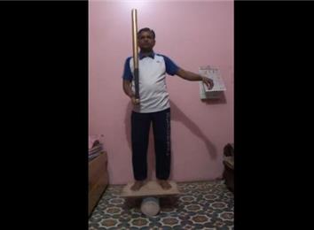 Longest Time Balancing A Baseball Bat On Two Fingers While Balancing On ...