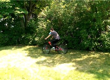 Most Straws Fit In Mouth While Riding A Bicycle | World Record ...