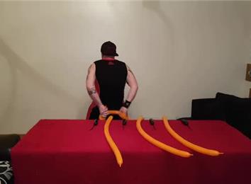 Most Balloon Snails Created Behind Back In One Minute | World Record ...