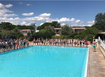 Most People Bomb Diving Into A Swimming Pool While Wearing Party Hats ...