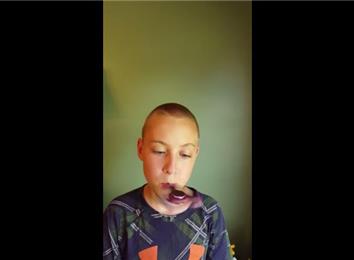 Longest Time Spinning A Fidget Spinner On A Spoon Held In Mouth | World ...