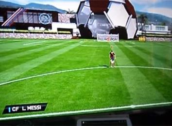 Most Consecutive Soccer Ball Juggles In One Minute In "FIFA 14" | World ...