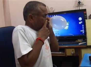 Fastest Time To Blow Up A Balloon With Nose Until It Pops | World ...