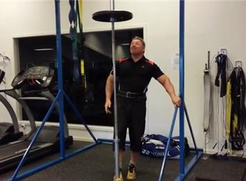 Longest Time Balancing A 30-Kilo Olympic Bar On Foot | World Record ...