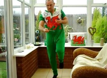 Longest Time Balancing A Ruler On One Finger While Hopping On One Leg ...