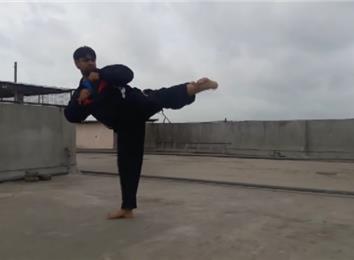 Longest Time Holding A Martial Arts Side Kick Position | World Record ...