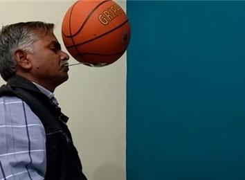 Longest Time Balancing A Basketball On A Spoon Held In Mouth | World ...
