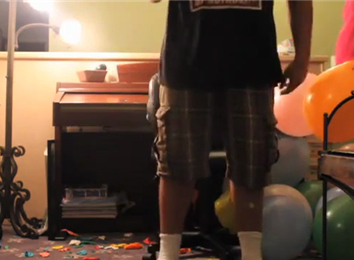 Most Balloons Popped With Butt In 30 Seconds | World Record | Perry ...