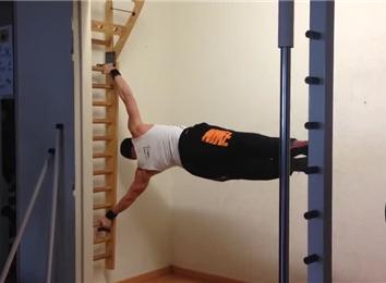 Most Behind-The-Back Human Flag Pull-Ups | World Record | Kevin Soler