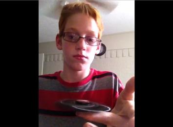 Longest Time Spinning A Fidget Spinner On Middle Finger | World Record ...